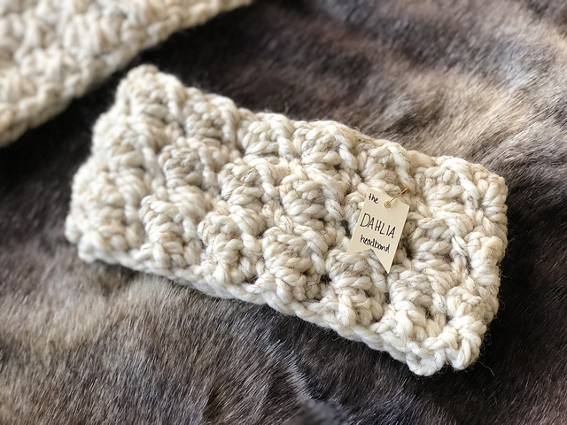 Ravelry: The Dahlia Headband pattern by Caitlin Mathes