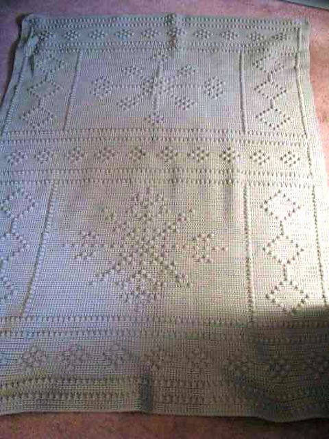 Ravelry: 59 Jane's Snowflake pattern by Nancy Liggins