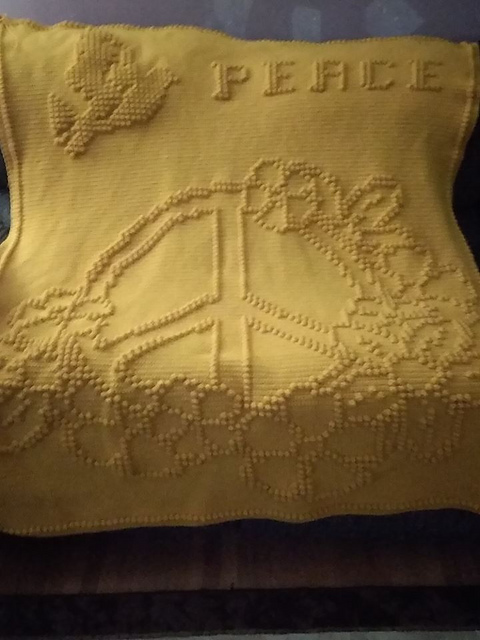 Ravelry: 295 Peace Symbol pattern by Nancy Liggins
