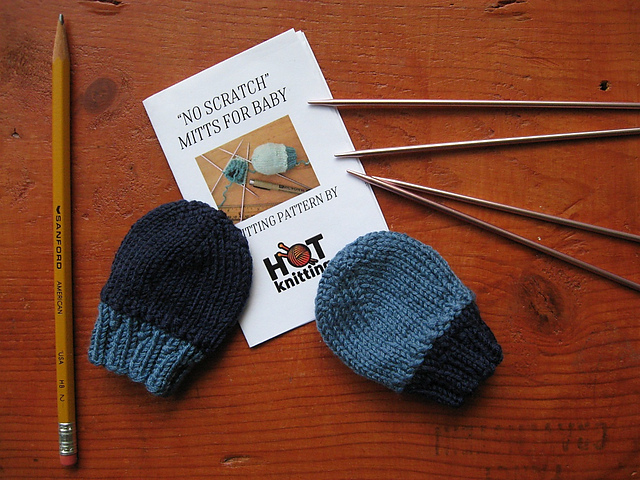 Ravelry: No-scratch mitts for baby pattern by Marie Schurk
