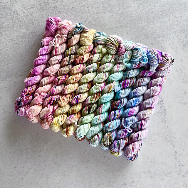Ravelry: Hue Loco Phyllis DK