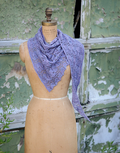 Ravelry: Ianthine pattern by Hunter Hammersen