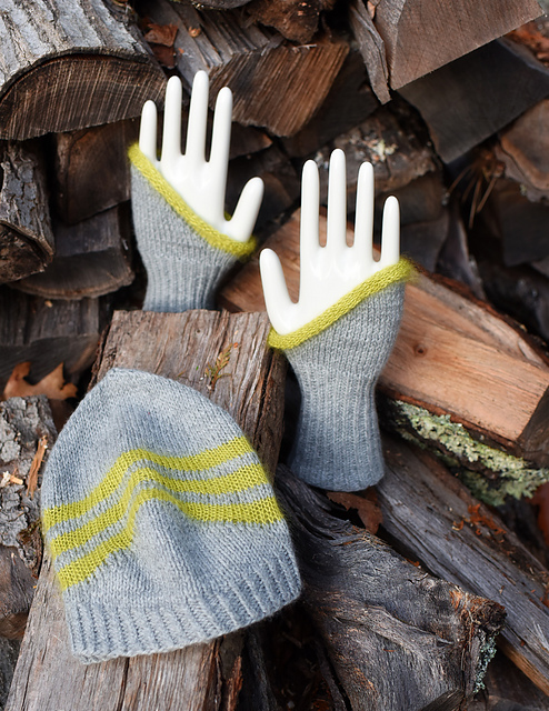 Ravelry: Avail pattern by Hunter Hammersen