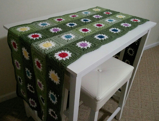 Ravelry: Cascading Flowers Table Runner pattern by Heather Wejroch