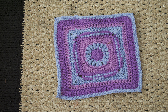 Ravelry: MaggieMenzel's Hybrid Peas Blanket Squares