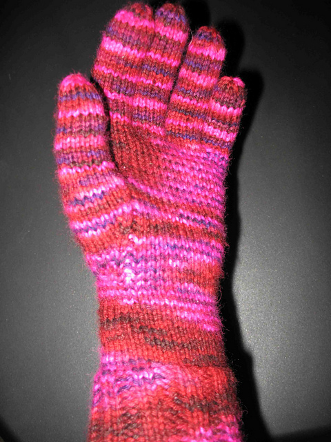 Ravelry: Northwoods Basic Long Gloves pattern by Iris Fagerland