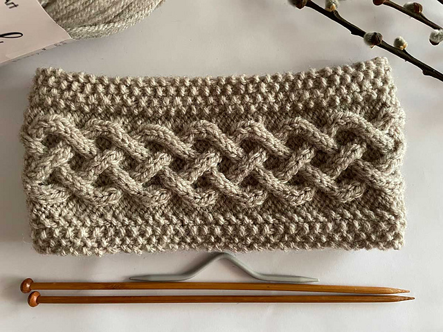 Ravelry: Celtic knot headband pattern by Selena
