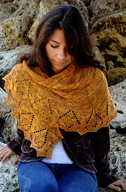 Ravelry: Beithe pattern by Susanna IC