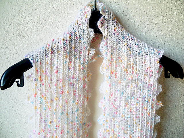 Ravelry: Frilly Thingy pattern by Iglinz Crafts