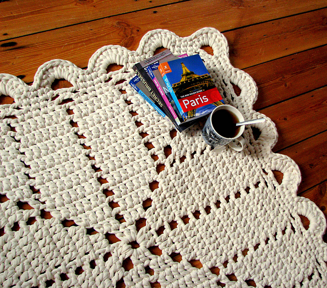 Ravelry: ihanitse's Grannifus Maximus aka Granny Square Rug