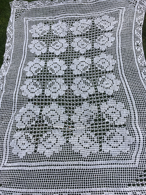 Ravelry: Rose Garden pattern by Ingrid Malik-Connor