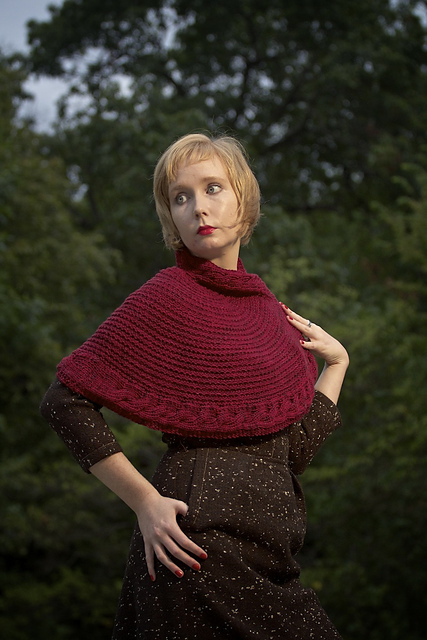 Ravelry: Ambrose Chapel Capelet pattern by Luise O'Neill