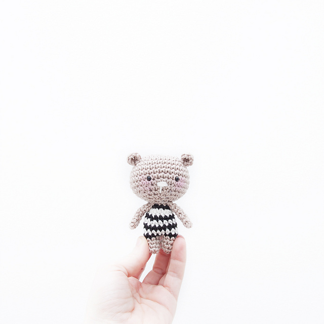 Ravelry: Mini teddy bear pattern by Ina Rho