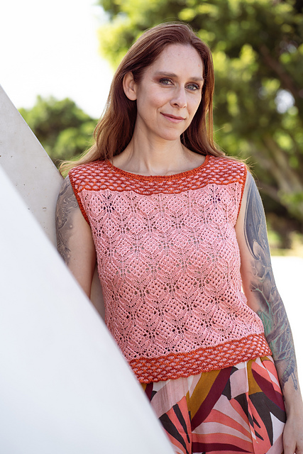Ravelry: Porcelain Flower Top pattern by inbal gross