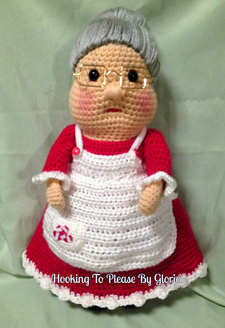 Ravelry: Ms. Clause pattern by Gloria Sustaita