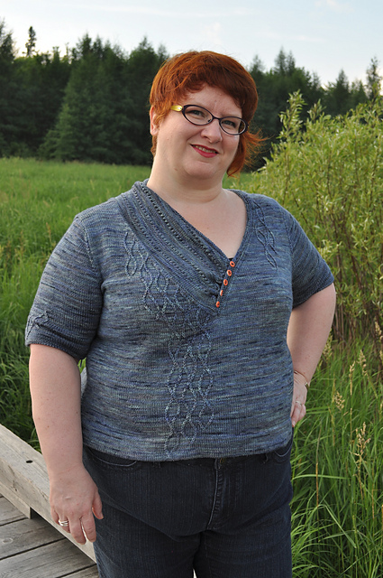 Ravelry: Curvy Twisty Viney Thing pattern by Kim McBrien Evans