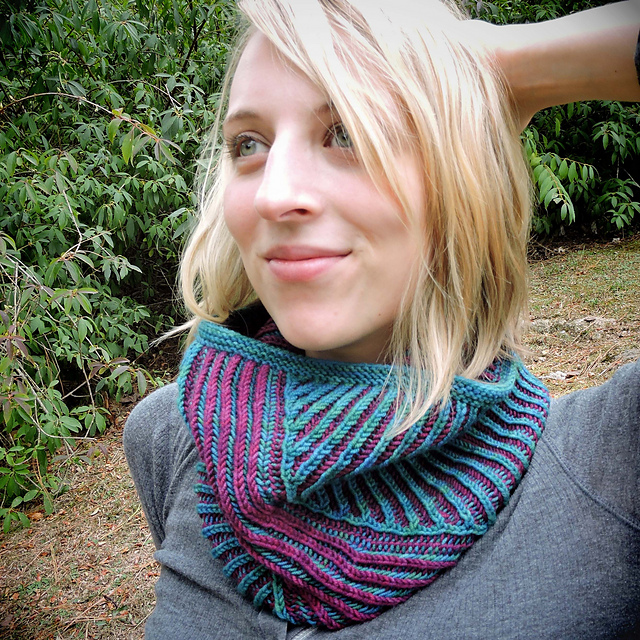 Ravelry: Rushton pattern by Mercedes Tarasovich