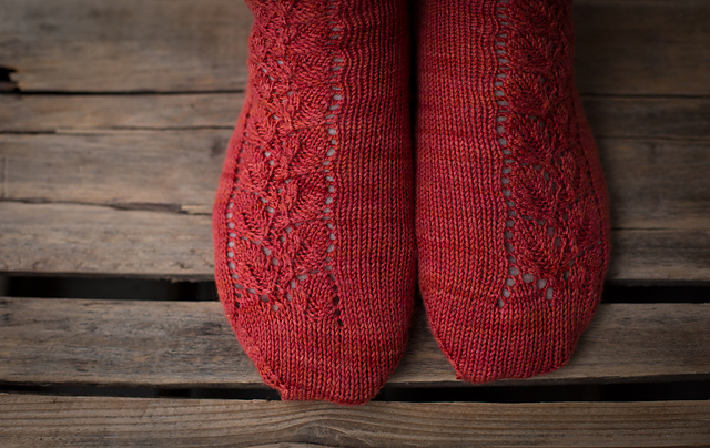 Ravelry: Oskar pattern by Rayna Curtis