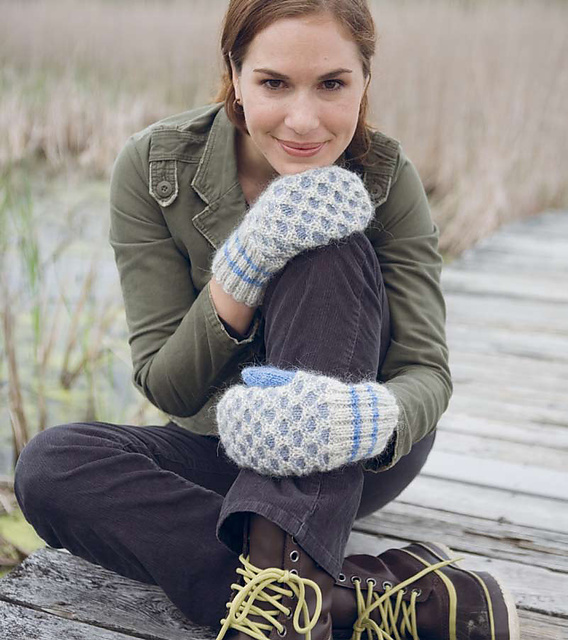 Ravelry: Portland Mittens pattern by Carrie Bostick Hoge