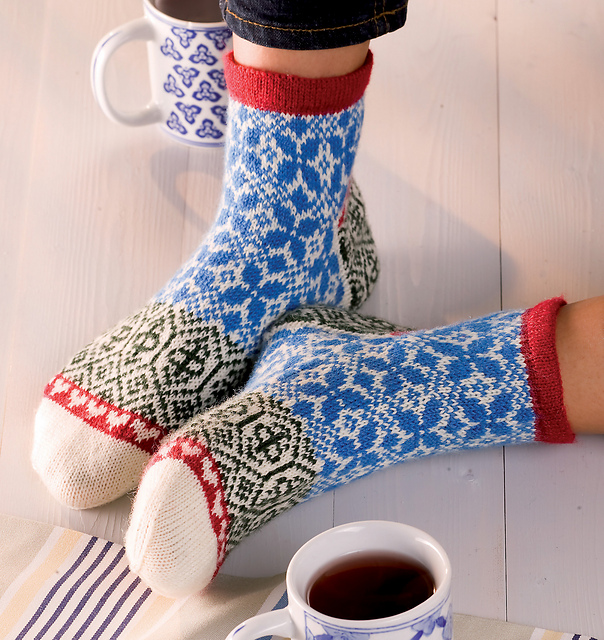 Ravelry: Delft Blue pattern by Stephanie van der Linden