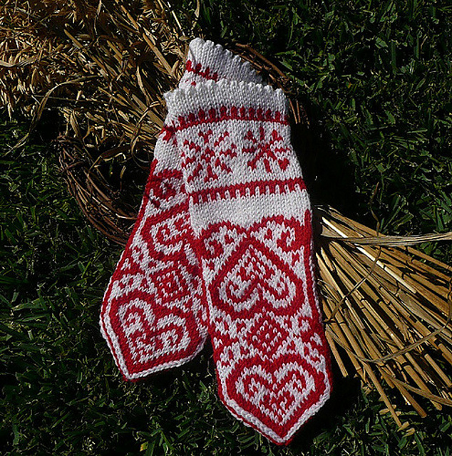 Ravelry: Scandinavia mittens pattern by Randi K Design