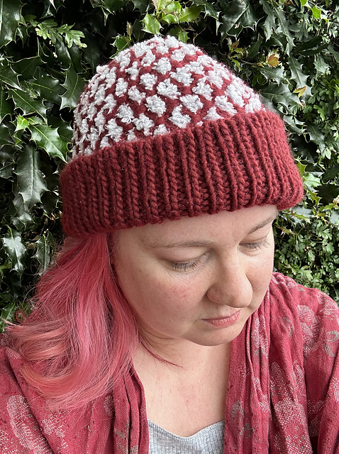 Ravelry: Fishnet and Fluff Beanie pattern by Kristen Salzer-Frost