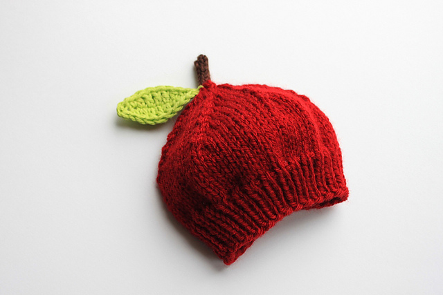 Ravelry: iris68's NB Apple Hat