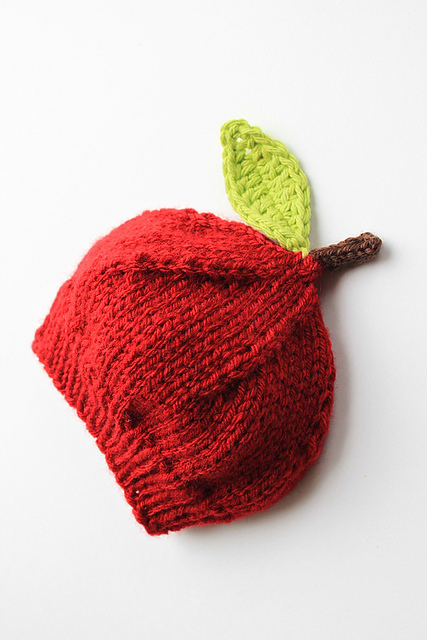 Ravelry: iris68's NB Apple Hat