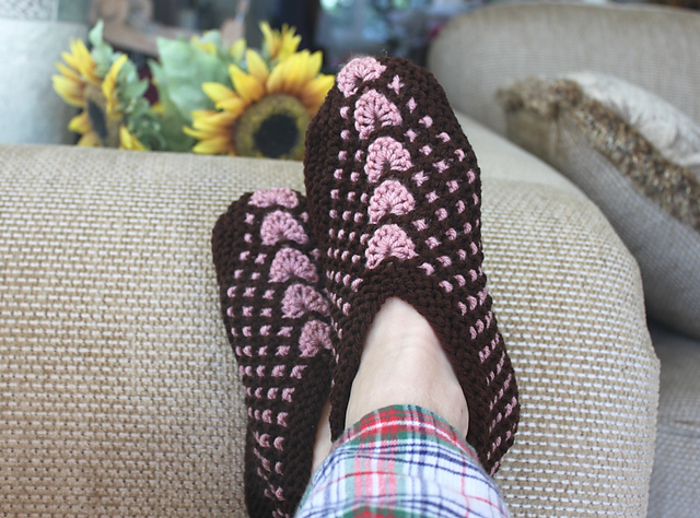 Ravelry: iris68's Easy Bosnian Slippers