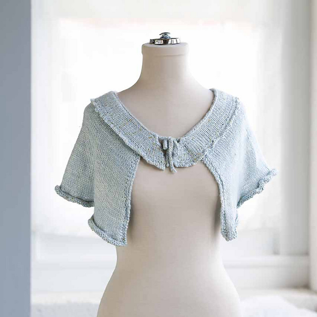 Ravelry: Ruffled Collar Capelet pattern by Laurie Kimmelstiel