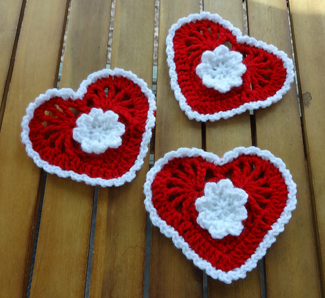 Ravelry: Blooming Heart pattern by Ilene Stacey King