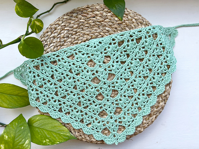 Ravelry: Beach Shells Bandana pattern by Island Magic (Indra)