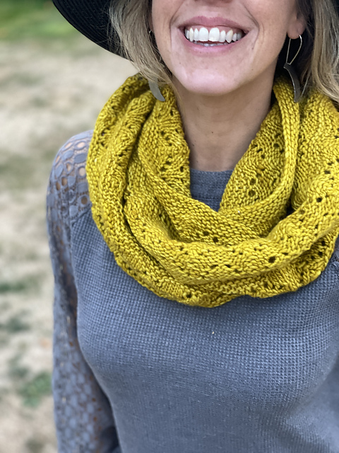 Ravelry: Waterline Cowl pattern by Kali Sierra Berg