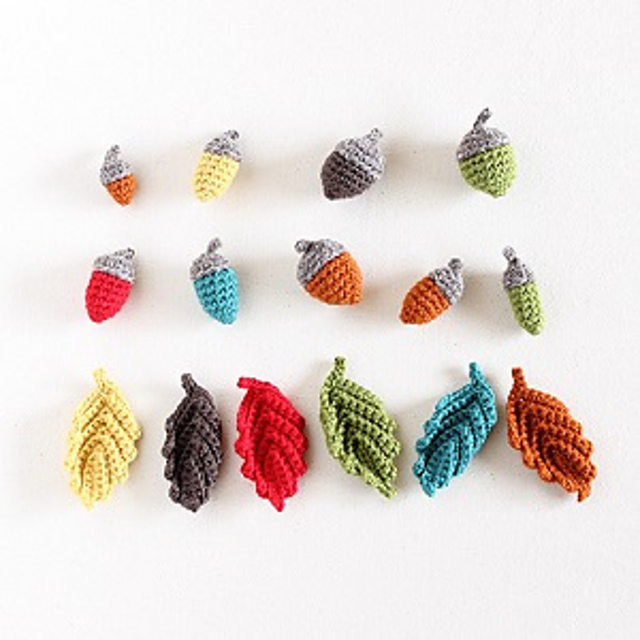 Ravelry: the motif of acorns and leaves pattern by Hamanaka Original