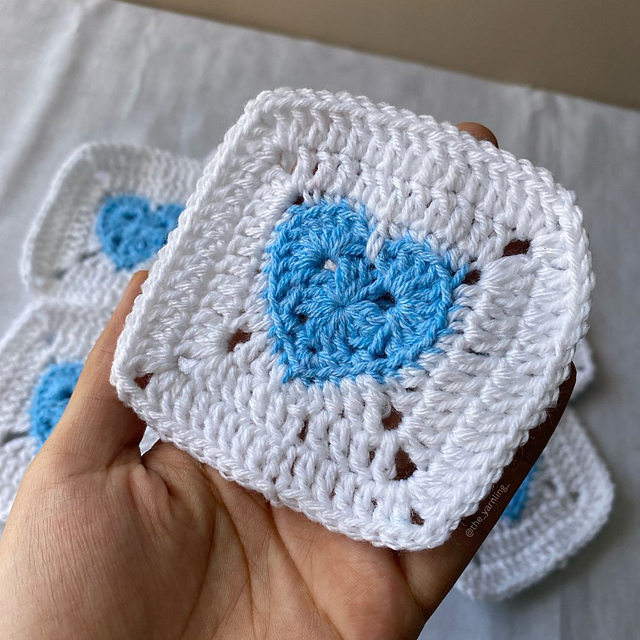 Ravelry: Heart Granny Square pattern by Irene Starr