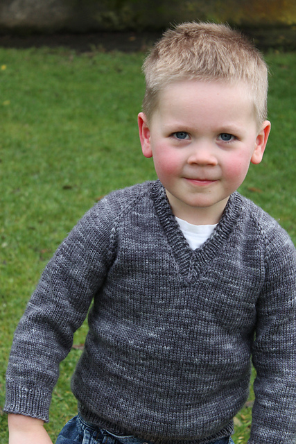 Ravelry: Greyson pattern by Julia Stanfield