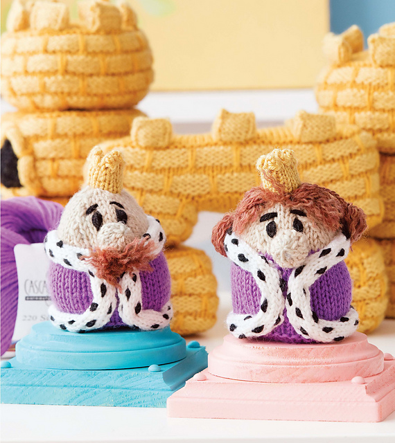 Ravelry: Royal Couple pattern by Megan Kreiner