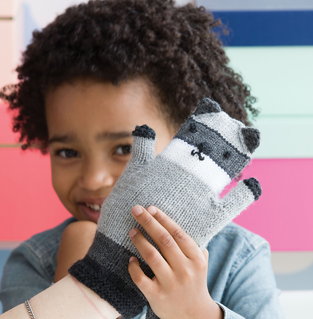 Ravelry: Raccoon Puppet pattern by Pat Olski