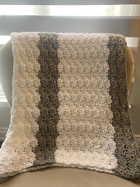 Ravelry: Shell Stitch Baby Blanket pattern by DIY From Home