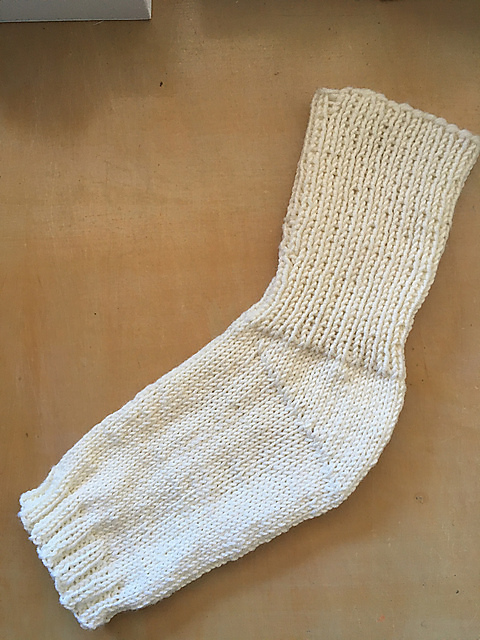 Ravelry: Elbow Warmer pattern by Jacqueline Wiley