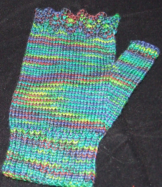 Ravelry: Left Over Lace Fingerless Mittens pattern by Guðrún Ágústa ...