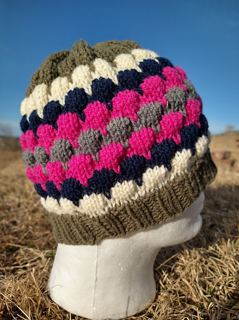 Ravelry: Bubblicious Beanie pattern by Joey Lewis