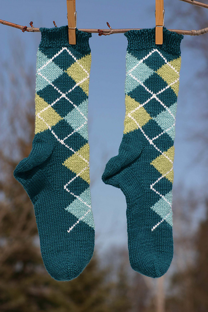 Ravelry: Toe-Up Argyle Socks pattern by Jennifer Donze