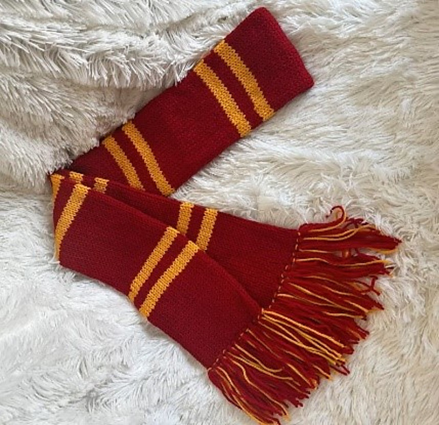 Ravelry: Wizarding House Scarf pattern by Justine LaPlant