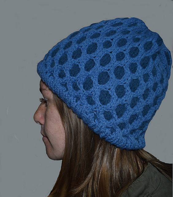 Ravelry: Georgian Touque in 2 colours pattern by Jen Hatt