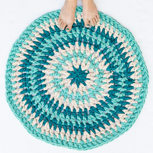 Ravelry: Quick & Easy Rug pattern by Jen Dwyer