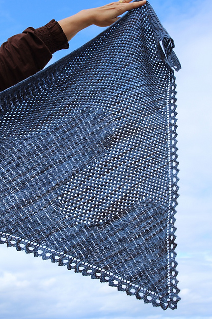 Ravelry: Balla Mara Shawl pattern by Jennifer Hagan