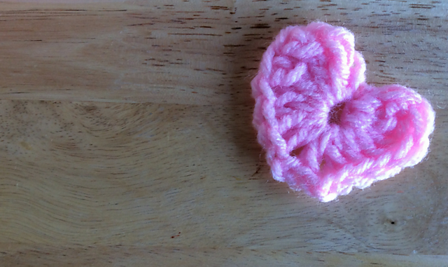 Ravelry: Crochet Mini Hearts pattern by Jennifer Bridgers