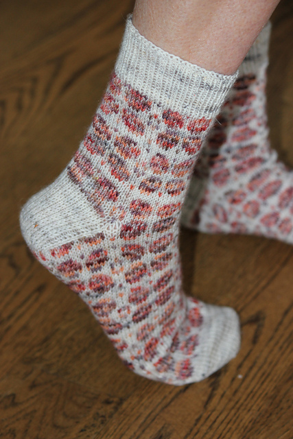 Ravelry: Fragaria Socks pattern by Jennifer Owens