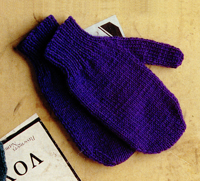 Ravelry: Plain Mitts pattern by Glenwell Associates Ltd.